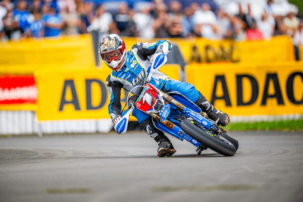 Marc Reiner Schmidt dominiert die Int. Deutsche SuperMoto Meisterschaft ...